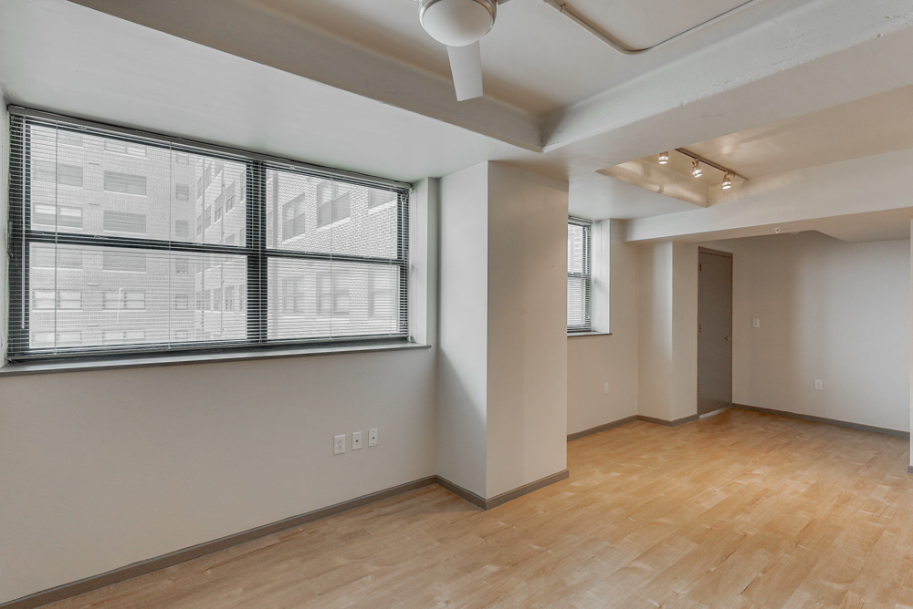 Hunter Plaza Apartments | Apartments in Fort Worth, TX