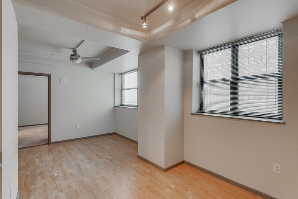 Hunter Plaza Apartments | Apartments in Fort Worth, TX