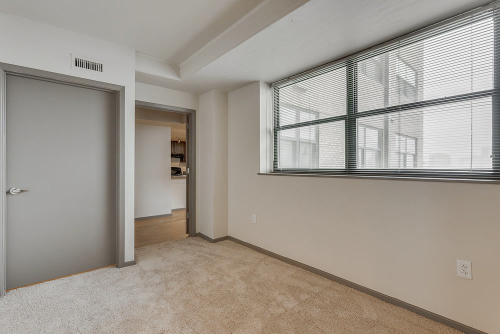 Hunter Plaza Apartments | Apartments in Fort Worth, TX