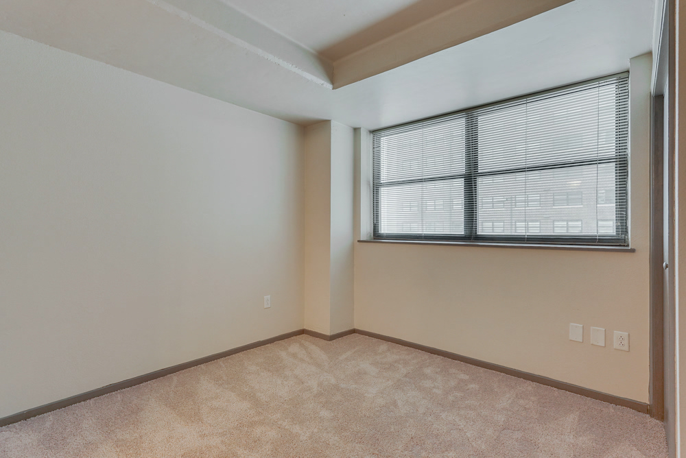 Hunter Plaza Apartments | Apartments in Fort Worth, TX