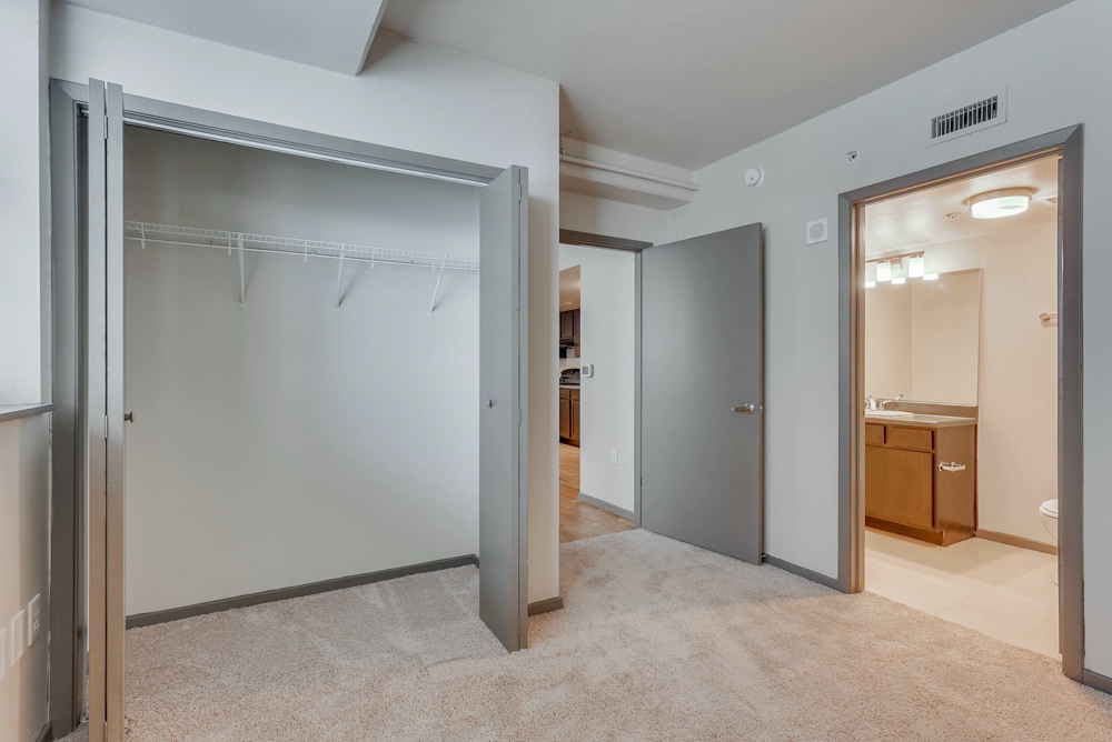 Hunter Plaza Apartments | Apartments in Fort Worth, TX