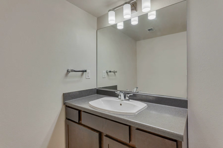 Hunter Plaza Apartments | Apartments in Fort Worth, TX