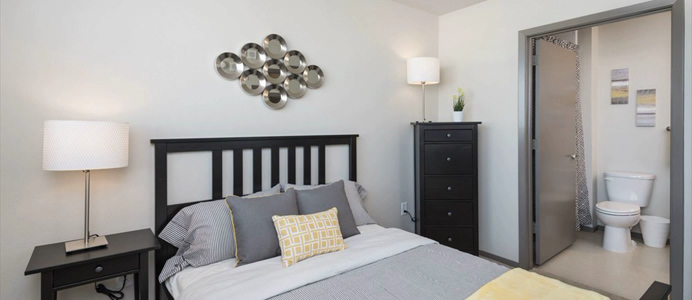 Hunter Plaza Apartments | Apartments in Fort Worth, TX